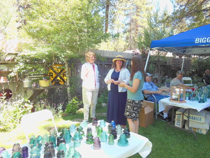 Insulator Shows > 1st S. Lake Tahoe Tailgater: More attendees